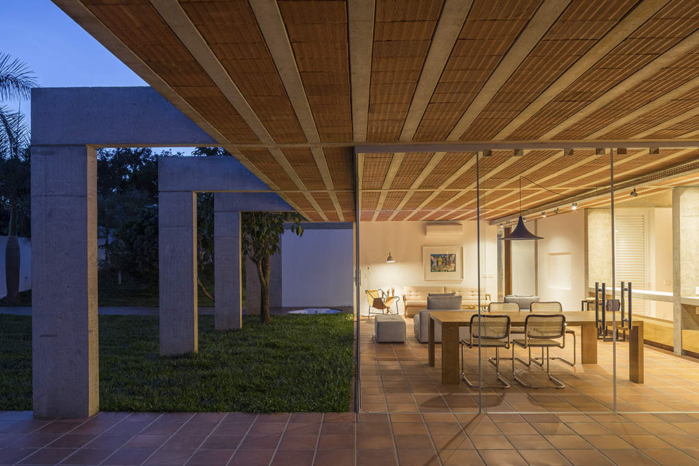 Casa dos Pórticos | Bloco Arquitetos – Escritório de Arquitetura em ...